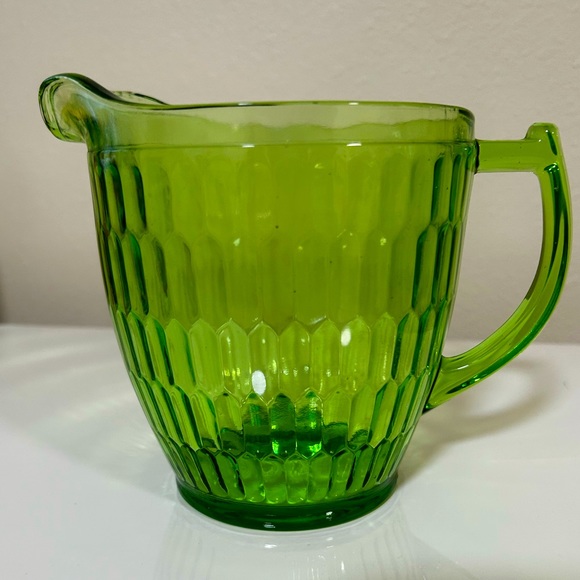 Kitchen | Vintage Style Glass Pitcher Made By Teleflora In 209 To ...